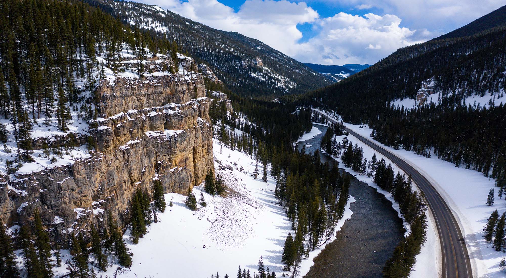 Gallatin River Rafting Guide + Map (rapids and POIs)