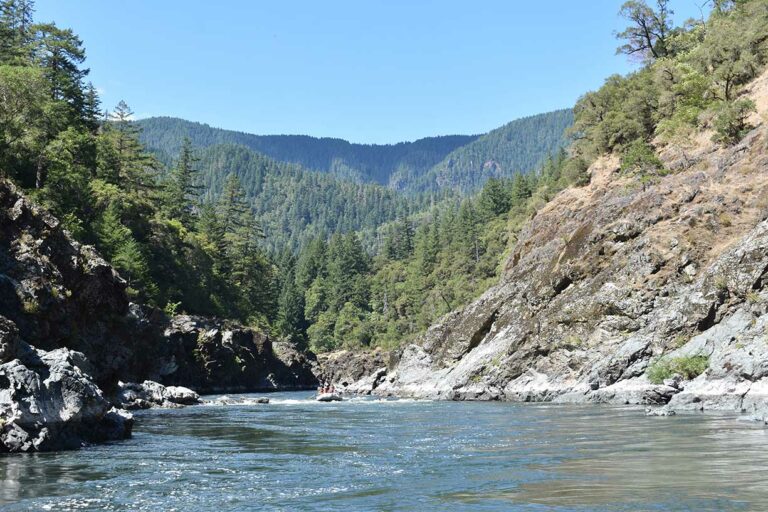 Wild & Scenic Rogue River Rafting Guide + Map (updated)